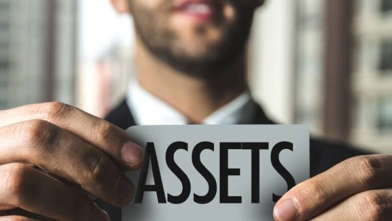 Physical Assets vs Financial Assets: Key Differences Explained